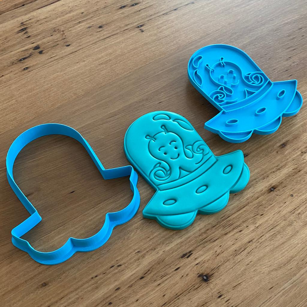 Cookie Cutter & Embosser Stamp - Alien In Spaceship Style #2 – Merryday ...
